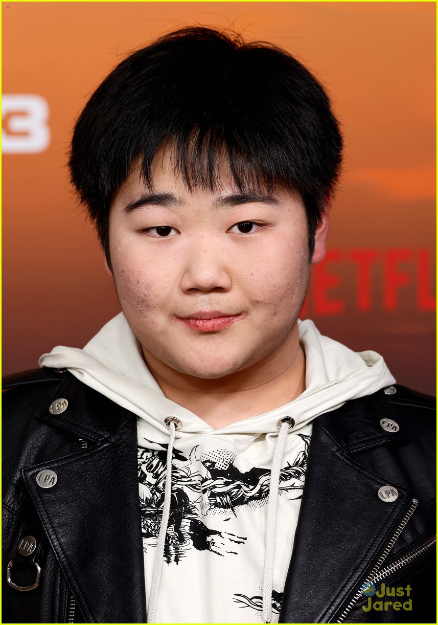 Lana Condor, Hunter Doohan & More Netflix Stars Hit Up 'Outer Banks' Premiere | Photo 1369020 ...
