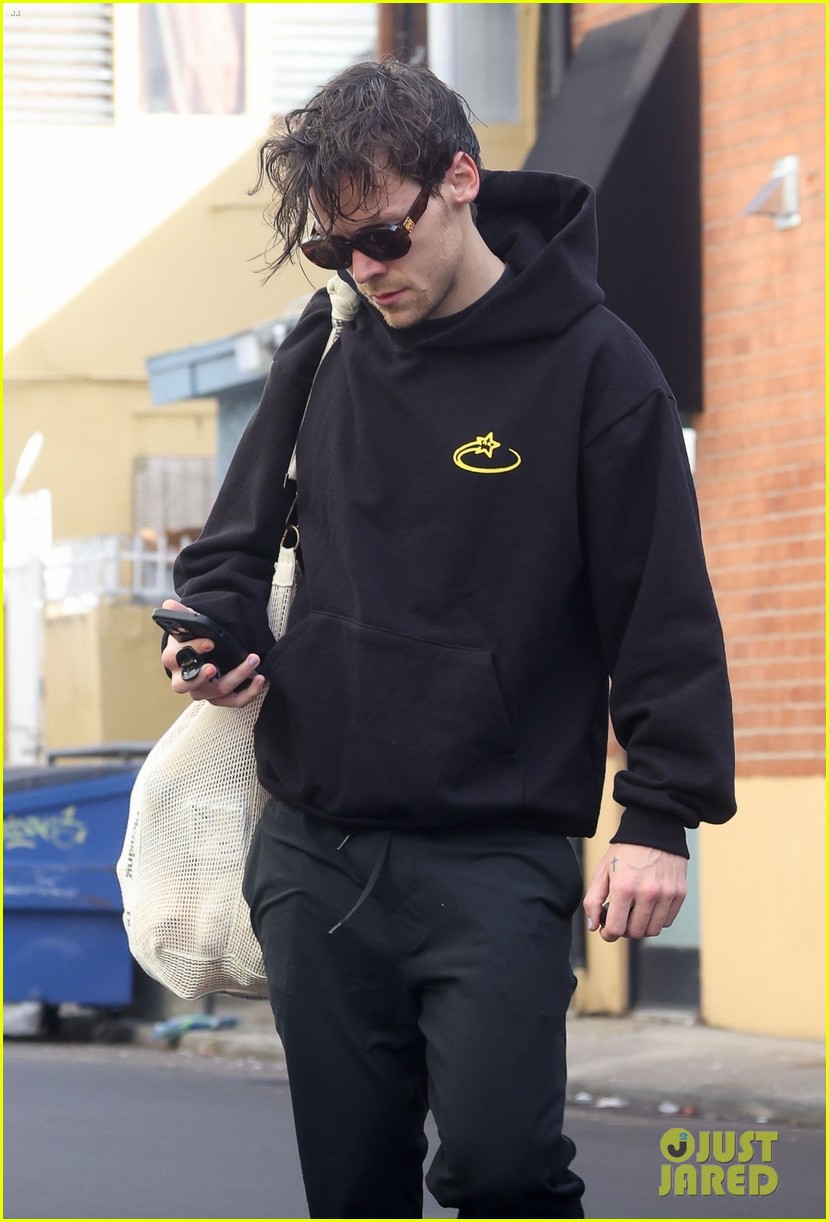 Harry Styles Spotted Leaving His Friday Workout, Hours After Olivia ...