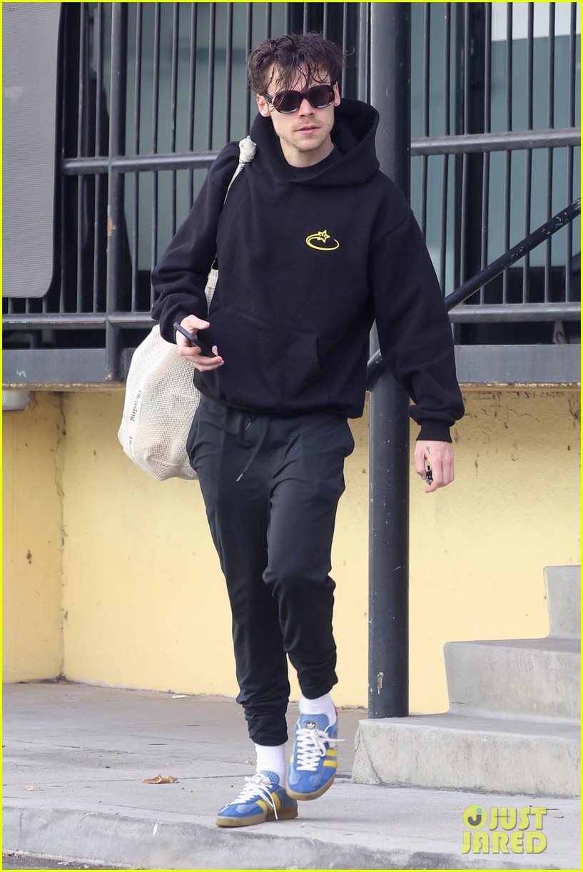 Harry Styles Spotted Leaving His Friday Workout, Hours After Olivia ...