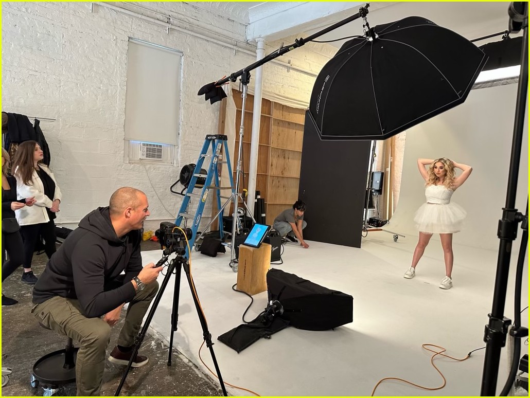 Carrie Berk to Release New Book 'My Real-Life Rom-Com' (Exclusive ...