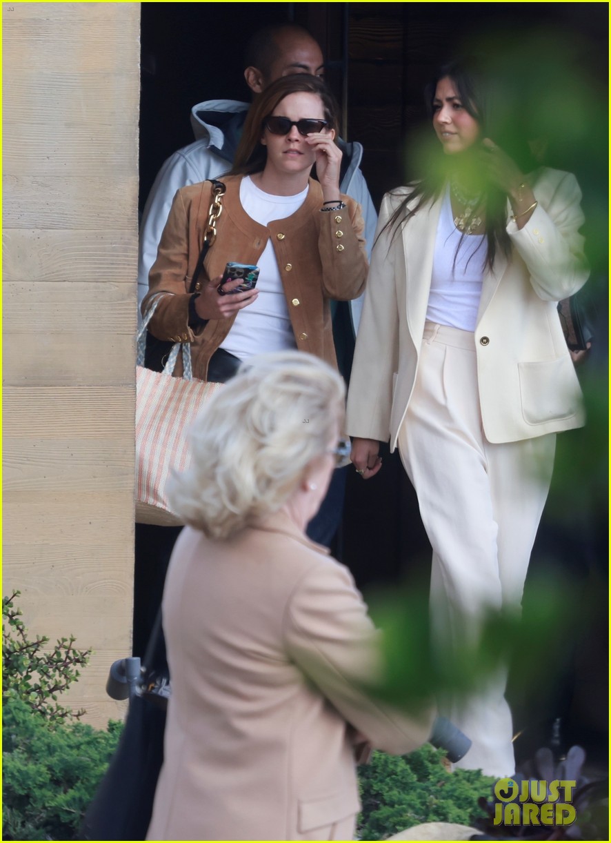Emma Watson Looks Chic During Outing in Malibu | Photo 1372822 - Photo ...