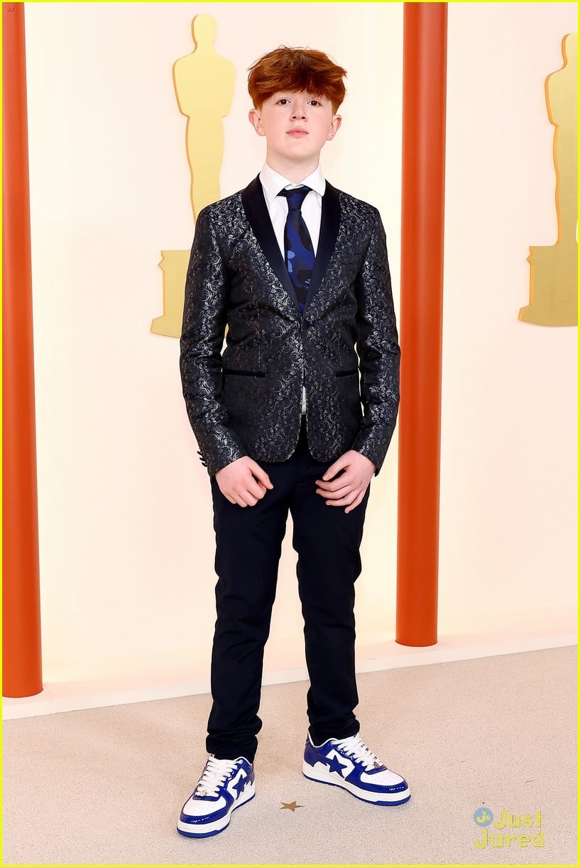 Gregory Mann Brings Pinocchio to Oscars 2023 | Photo 1371432 - Photo ...