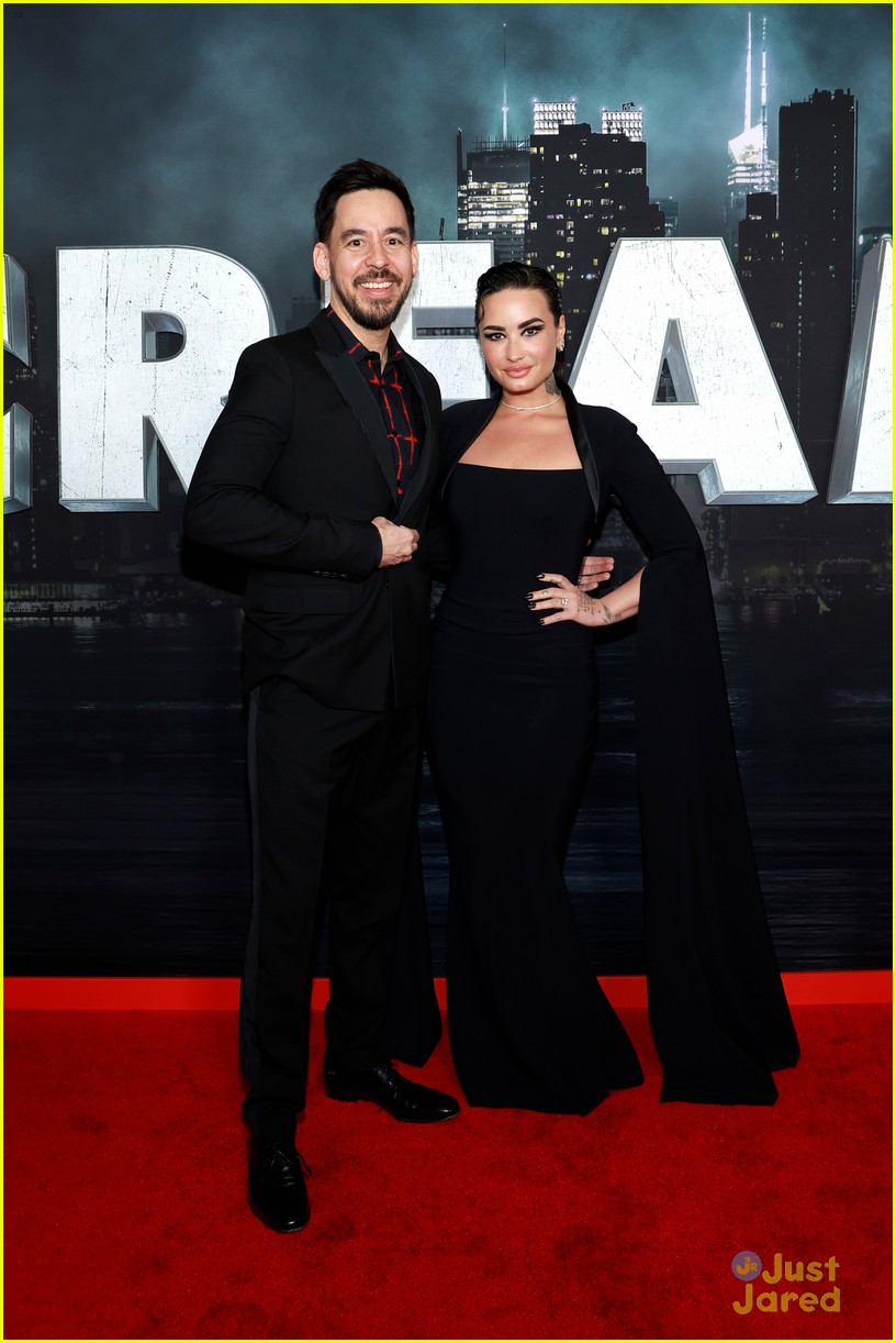 Full Sized Photo of jenna ortega melissa barrera jasmin savoy brown ...