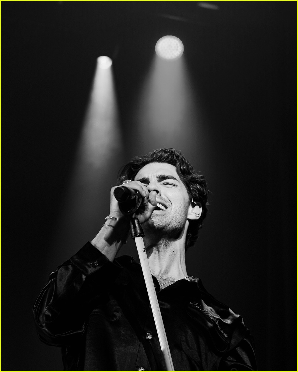 Jonas Brothers Kick Off Broadway Residency Kevin Jonas Makes Broadway