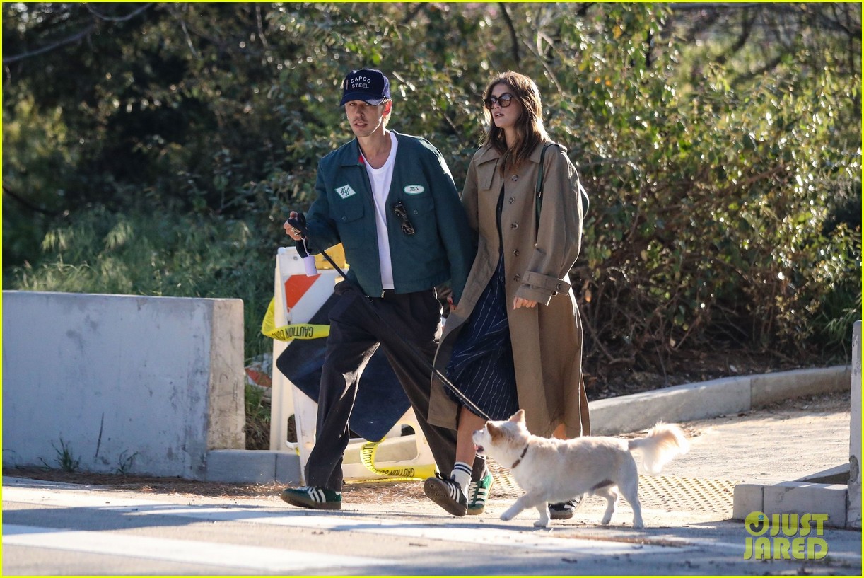Kaia Gerber & Austin Butler Cap Off Their Low Key Weekend With a Yoga ...