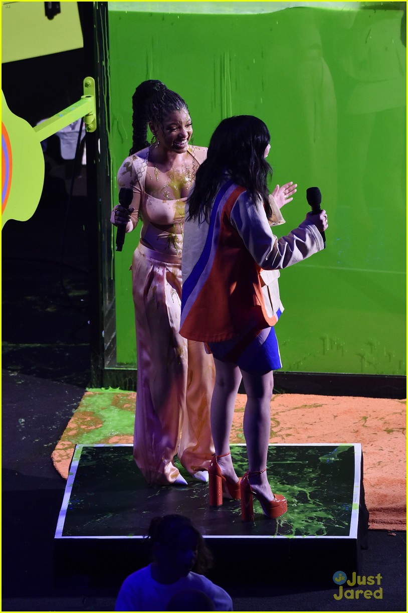 Halle Bailey & Awkwafina Dunk 'The Little Mermaid' Co-Star Melissa ...