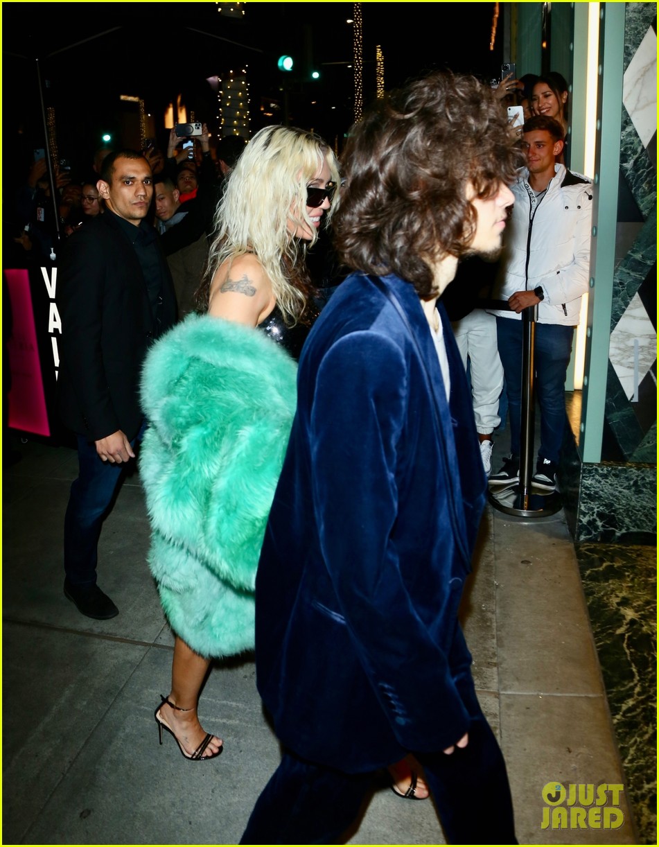 Miley Cyrus Still Going Strong with Boyfriend Maxx Morando, Celebrates ...