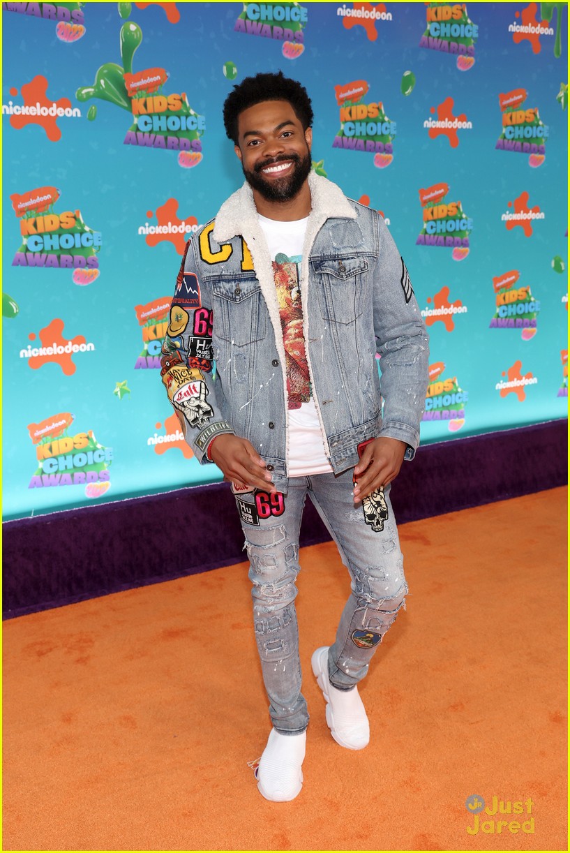 iCarly's Miranda Cosgrove, Laci Mosley & Jaidyn Triplet Step Out for ...