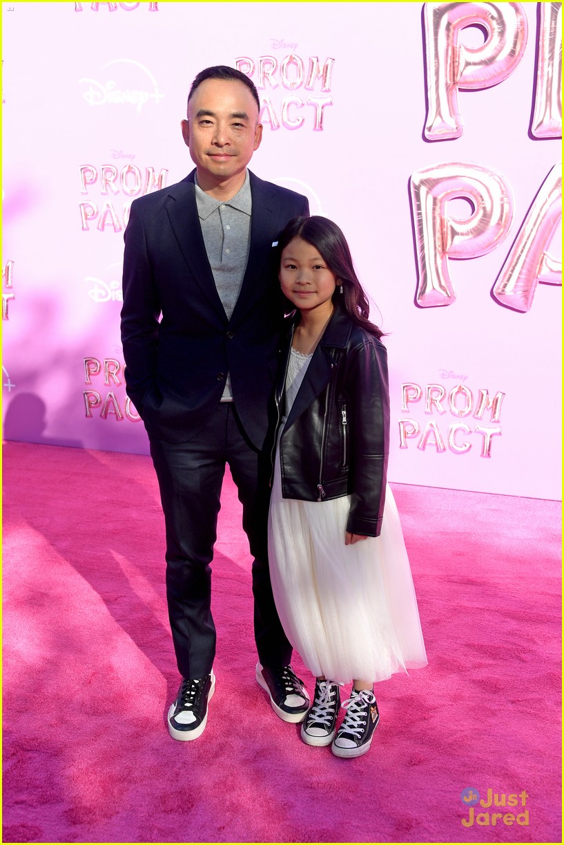 Peyton Elizabeth Lee, Milo Manheim & Blake Draper Premiere New Disney ...