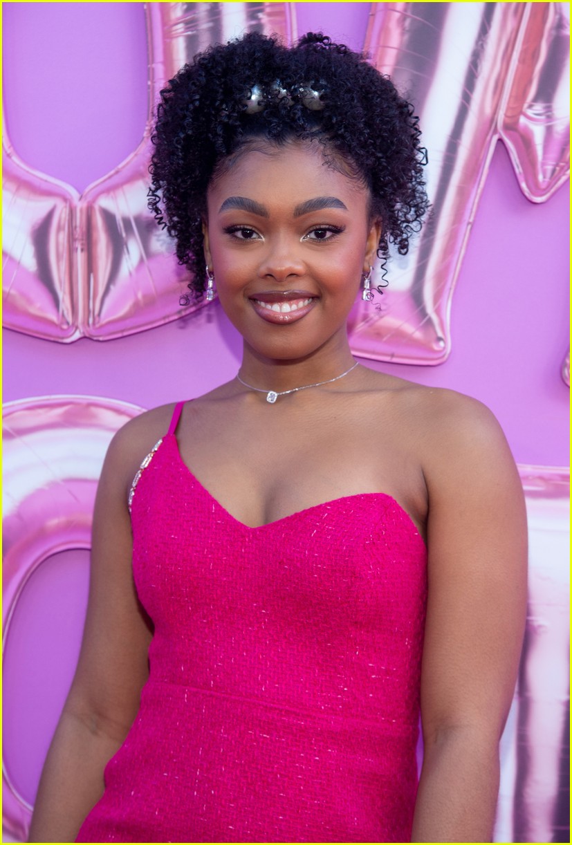 Peyton Elizabeth Lee, Milo Manheim & Blake Draper Premiere New Disney ...