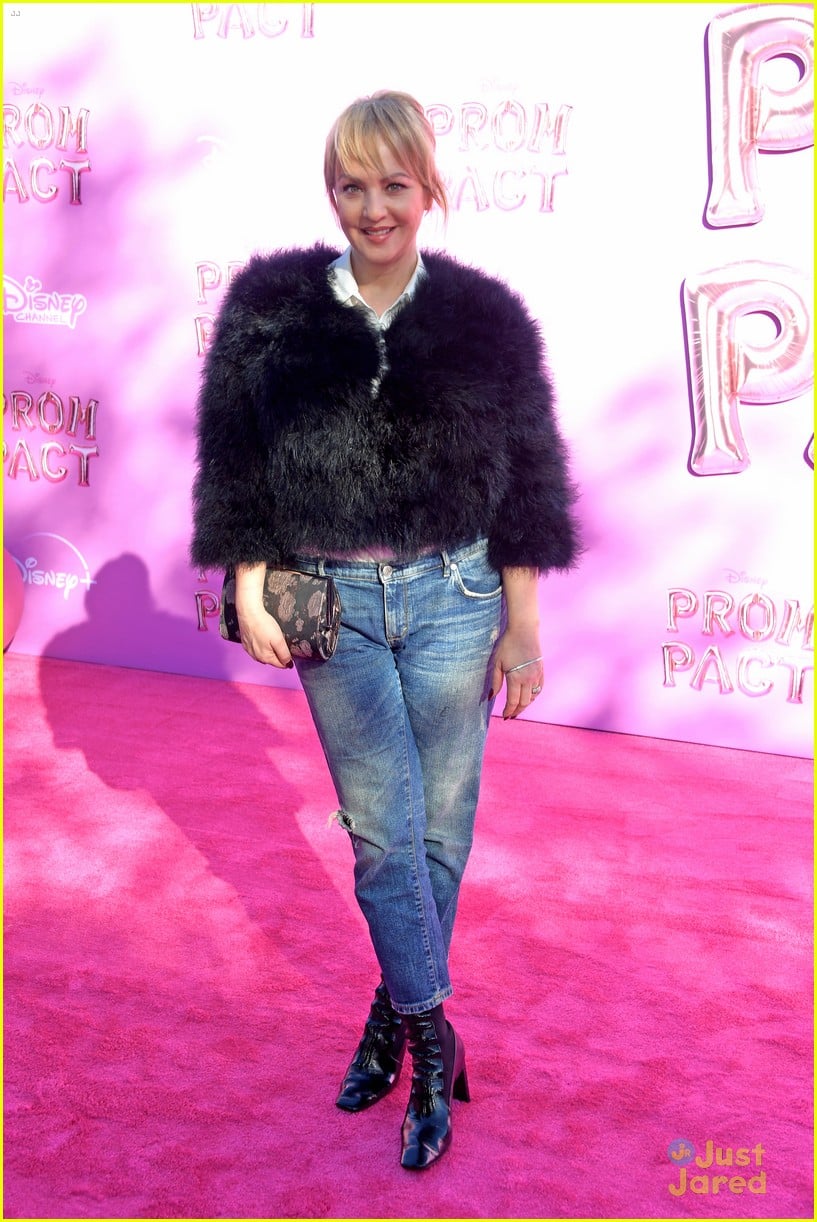 Peyton Elizabeth Lee, Milo Manheim & Blake Draper Premiere New Disney ...