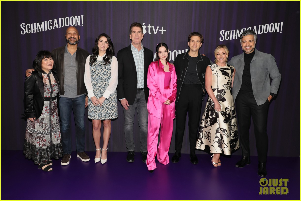 Dove Cameron Wears Pink from Head-to-Toe at 'Schmigadoon' Season 2 ...