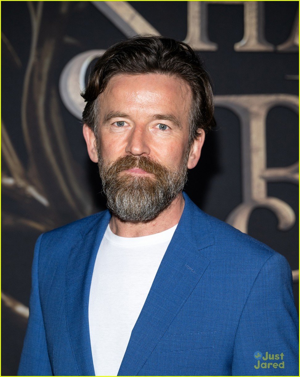 Jessie Mei Li, Ben Barnes & Kit Young Premiere 'Shadow & Bone' Season 2 ...