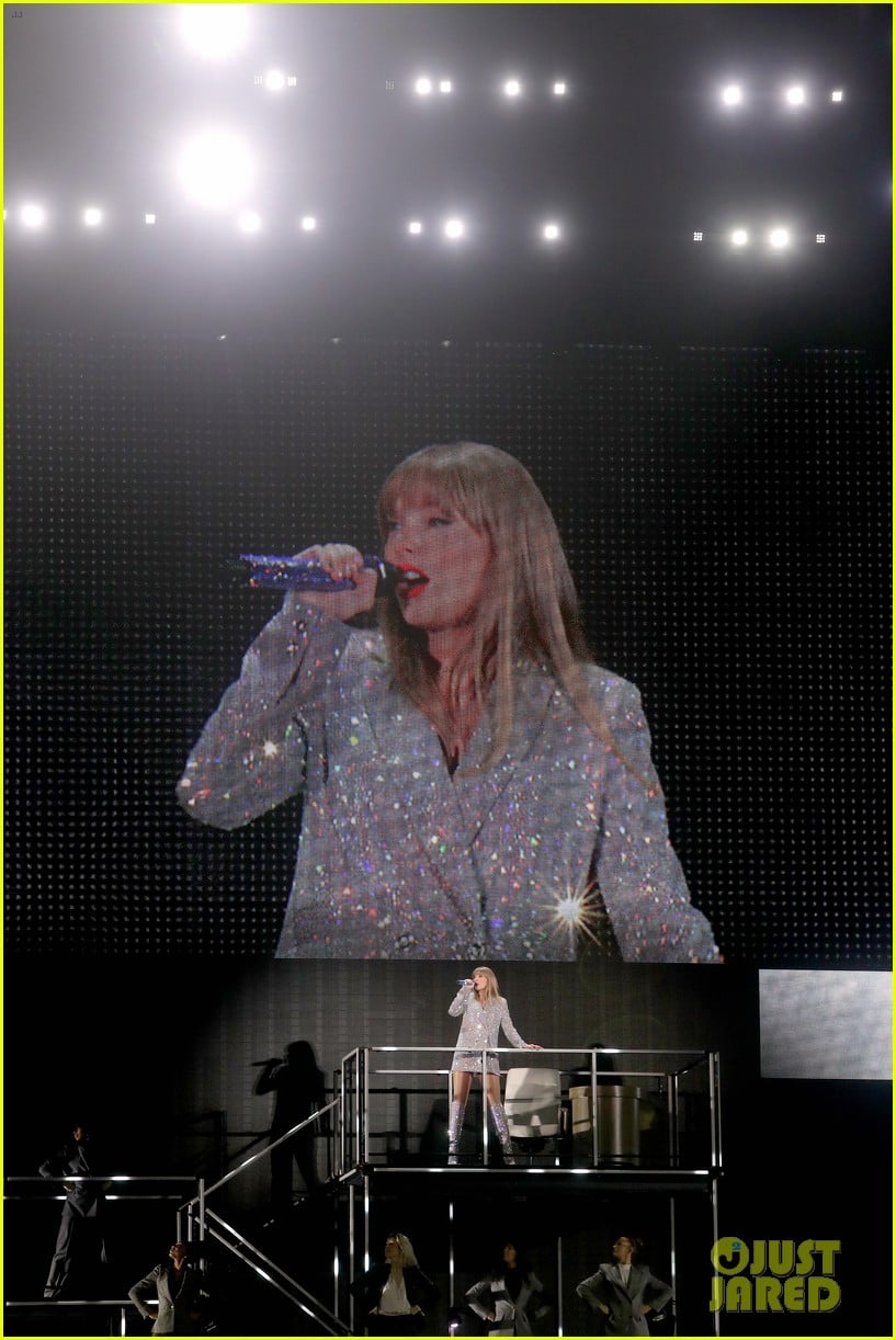 Taylor Swift Kicks Off Eras Tour In Glendale First Show Details