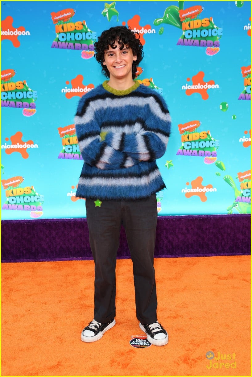 Seth Rogen Reveals Teen Cast of New 'Teenage Mutant Ninja Turtles ...