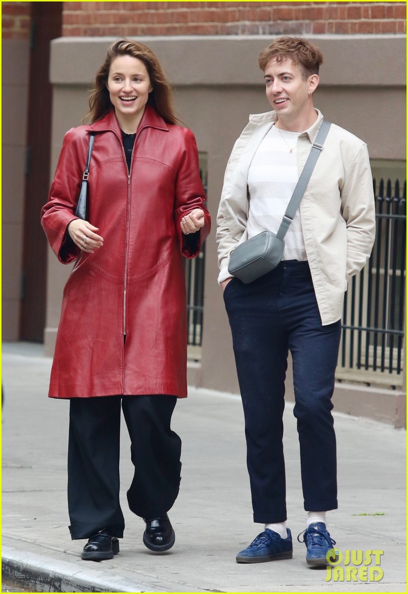 Dianna Agron & Kevin McHale Spotted Having a Mini 'Glee' Reunion in NYC ...