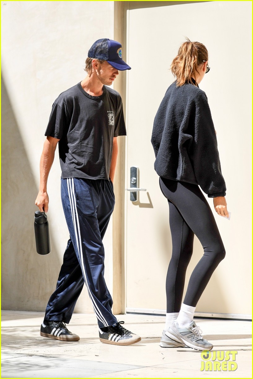 Austin Butler & Kaia Gerber Kickstart the Day With a Pilates Class ...