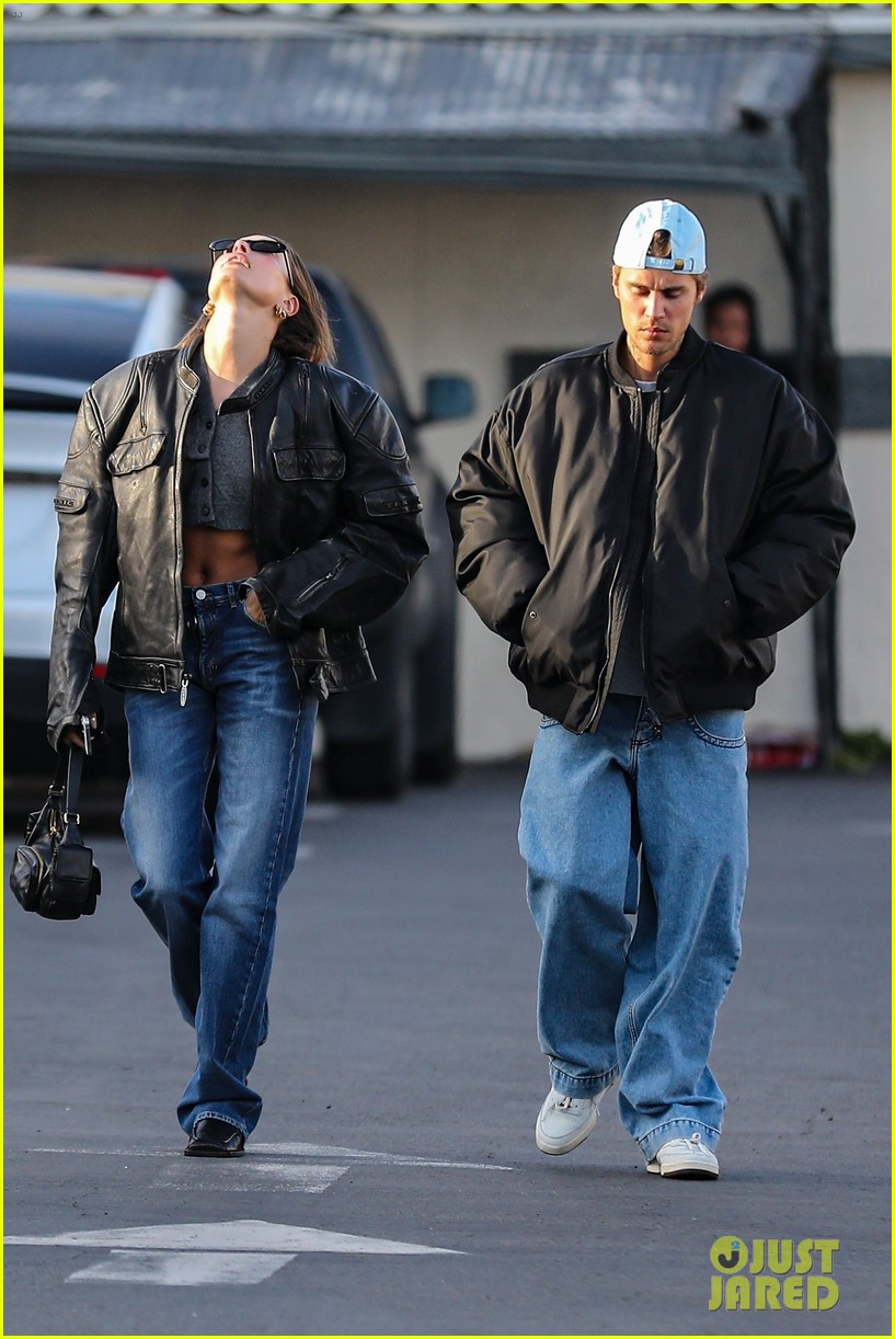 Full Sized Photo of justin hailey bieber coordinating outfits lunch in ... Full Sized Photo of justin hailey bieber coordinating outfits lunch in ...