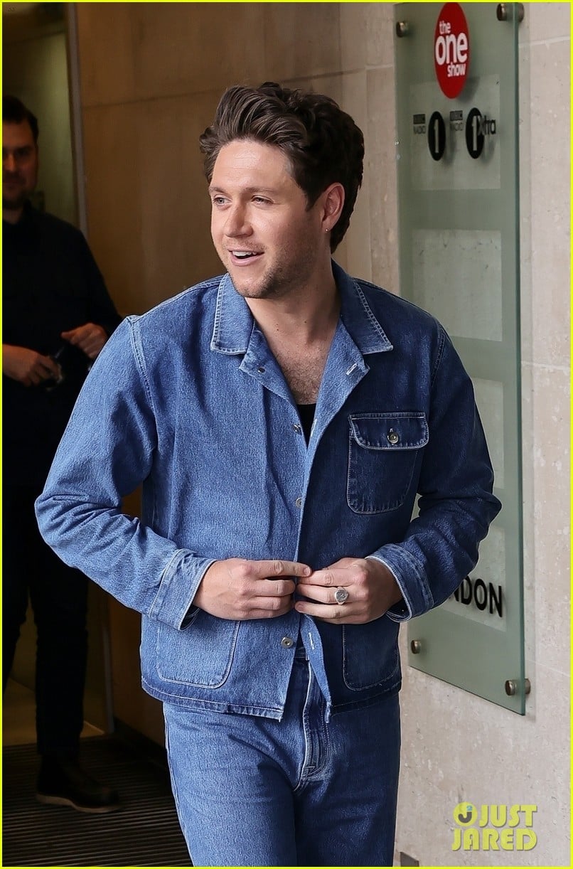 Niall Horan Rocks Double Denim & Accepts Flowers From a Fan Ahead of ...