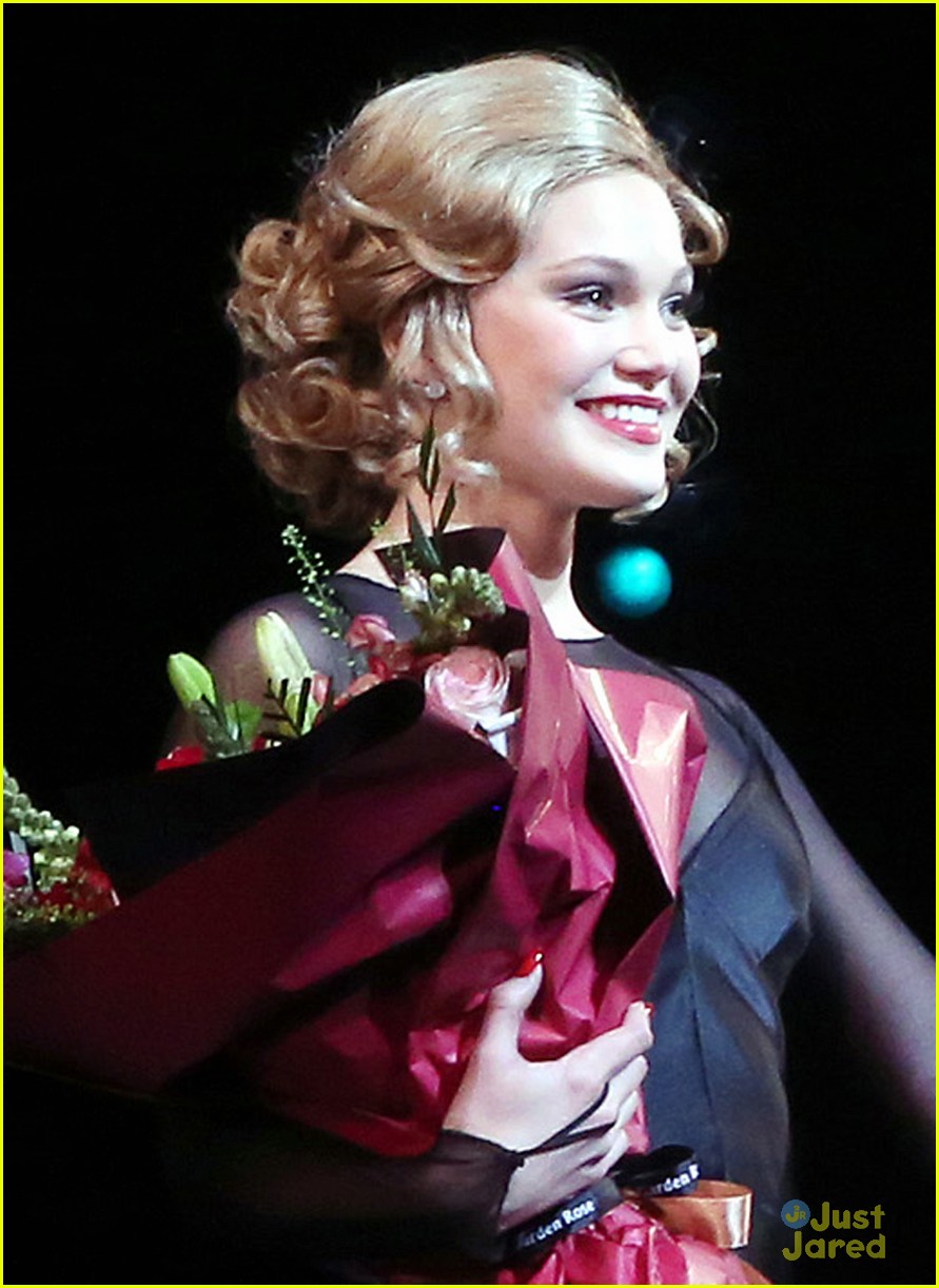 Olivia Holt is Officially a Broadway Star, Makes Debut in 'Chicago ...