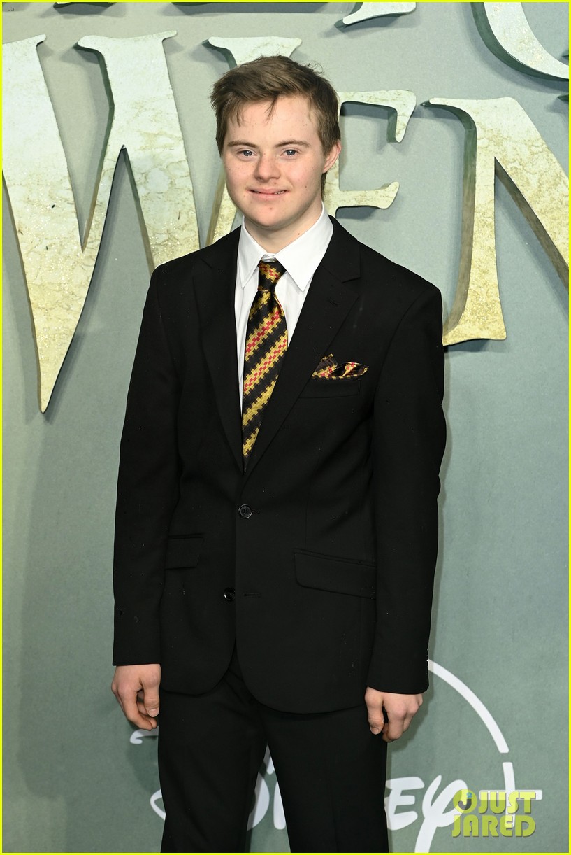 Yara Shahidi Joins Alexander Molony & Ever Anderson at 'Peter Pan ...