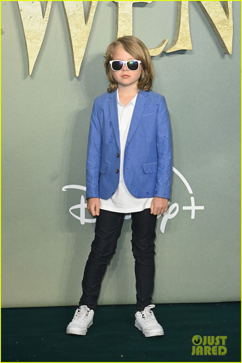 Full Sized Photo of yara shahidi alexander molony ever anderson peter ...