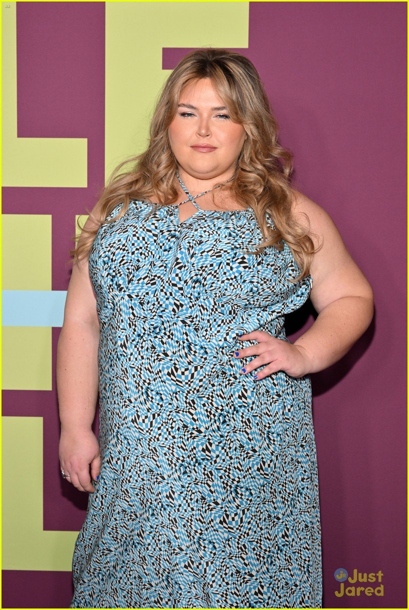 Sofia Black D'Elia, Ally Sheedy & More Attend 'Single Drunk Female ...