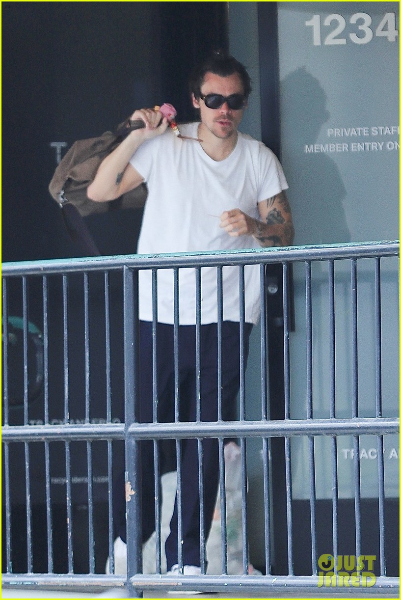 Harry Styles Spotted at Same Gym as Olivia Wilde Just Minutes After Her ...