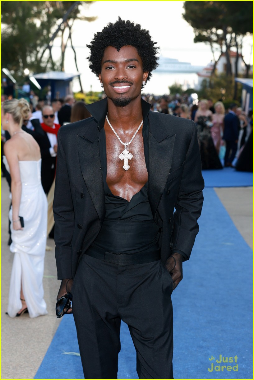 Teen Wolf's Tyler Hoechlin & Ian Bohen Join Many Celebs at amfAR Gala ...