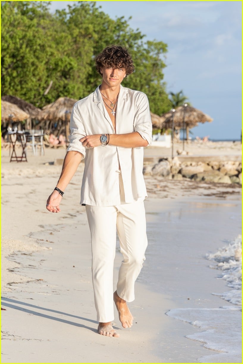 Gavin Casalegno Shows Off Abs On Pre-Summer Vacation in Jamiaca (Photos ...