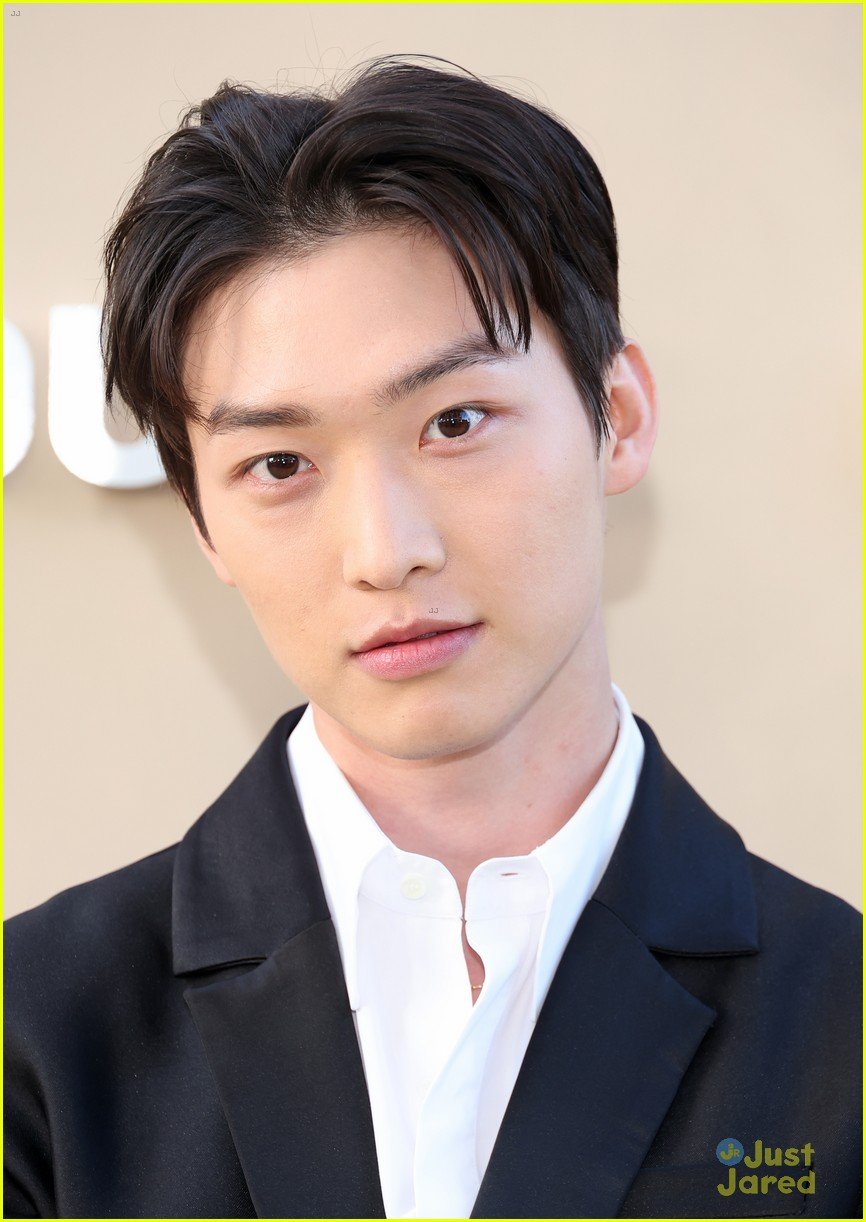 Full Sized Photo of anna cathcart ross butler many more young stars ...