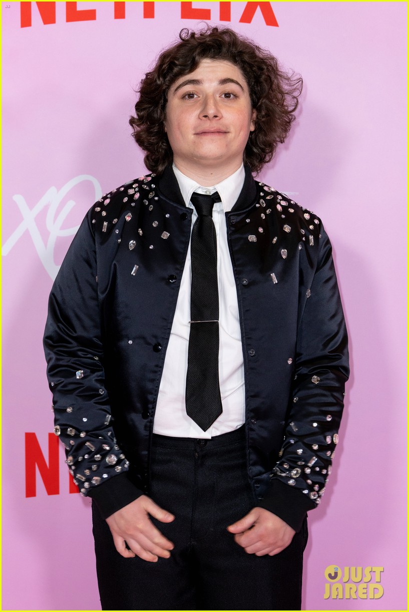 Noah Centineo & Michael Cimino Support 'XO, Kitty' Cast at Los Angeles ...