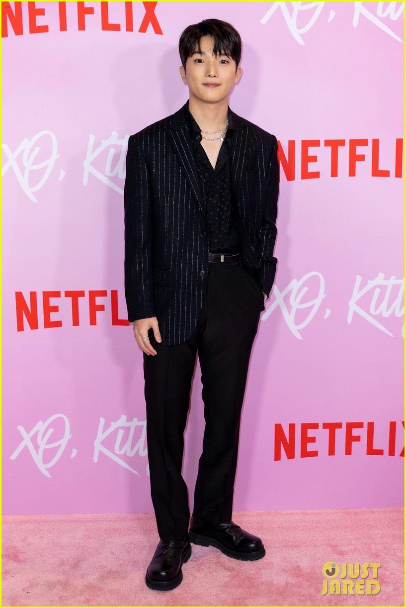 Noah Centineo & Michael Cimino Support 'XO, Kitty' Cast at Los Angeles ...