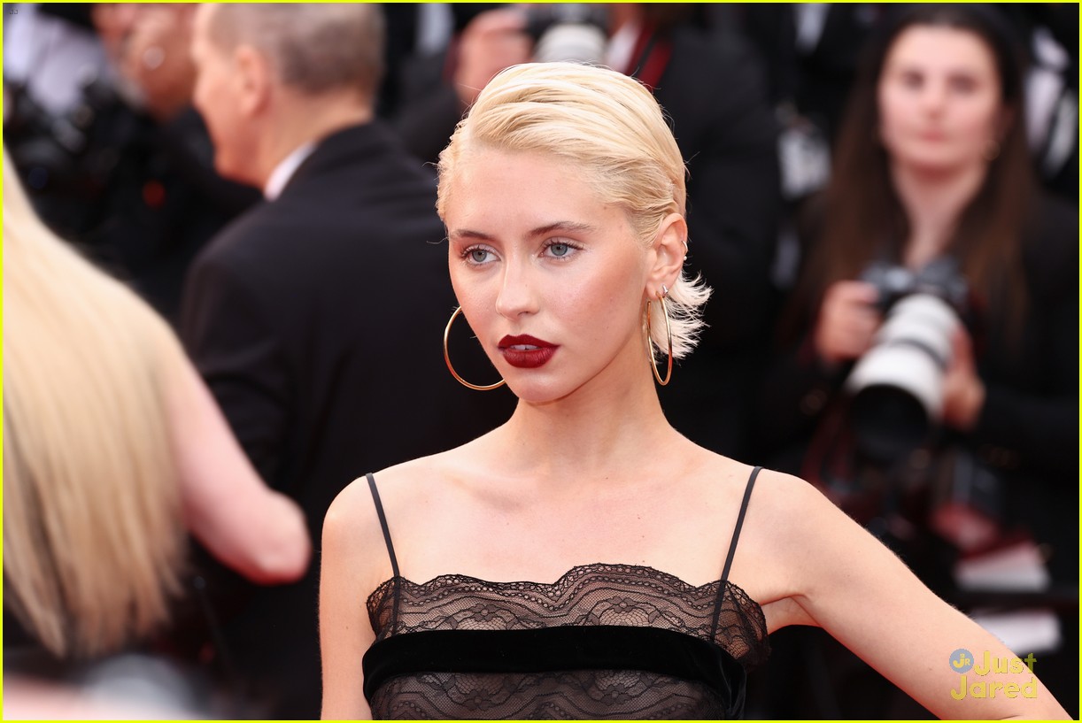 Rosé, Manu Rios & Noah Beck Step Out for 'Monster' Screening at Cannes ...