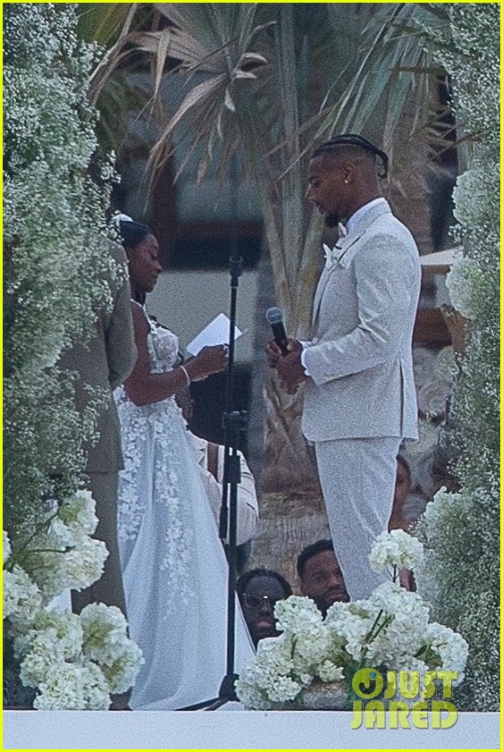 Simone Biles Weds Jonathan Owens In Cabo San Lucas Ceremony, 2 Weeks ...