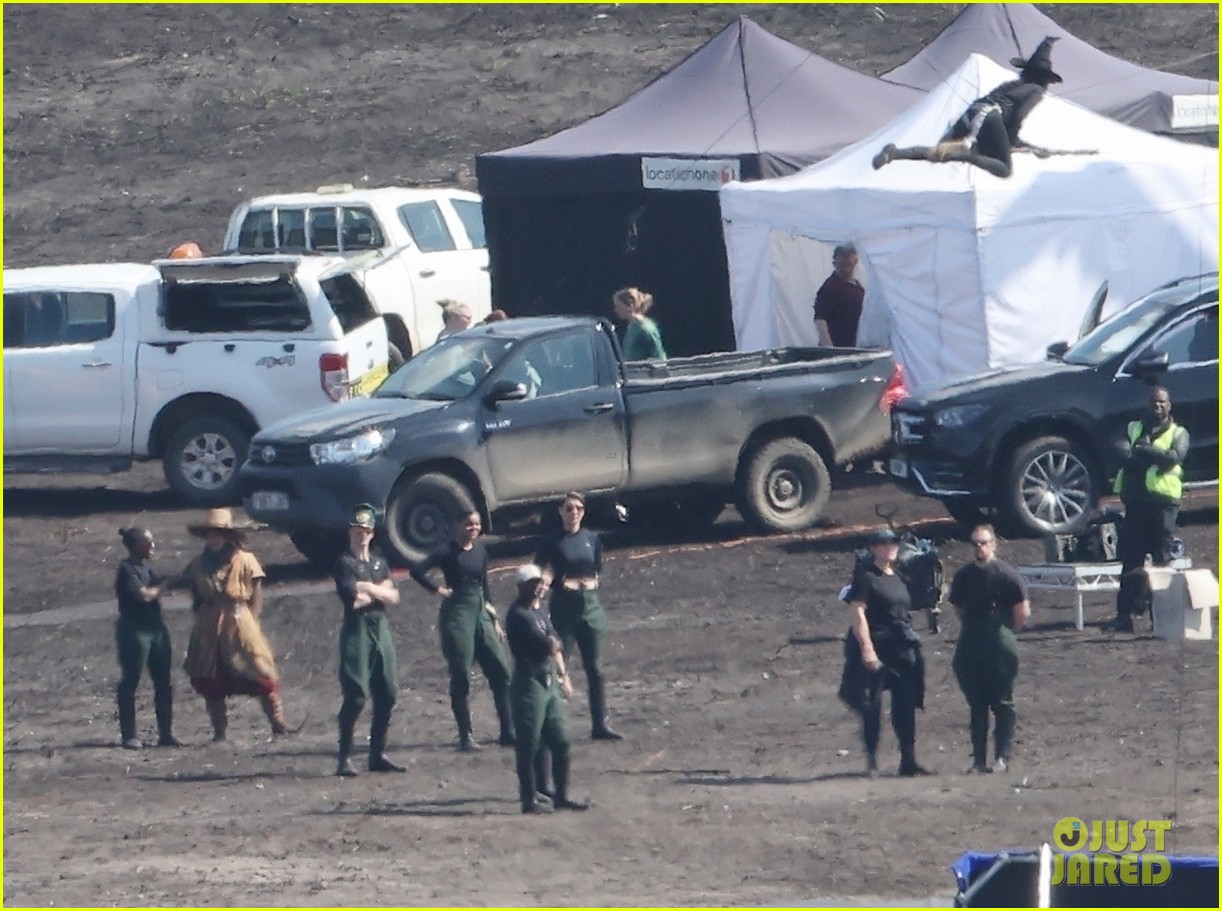 Cynthia Erivo Films Flying Scenes as Elphaba for 'Wicked' Movies ...