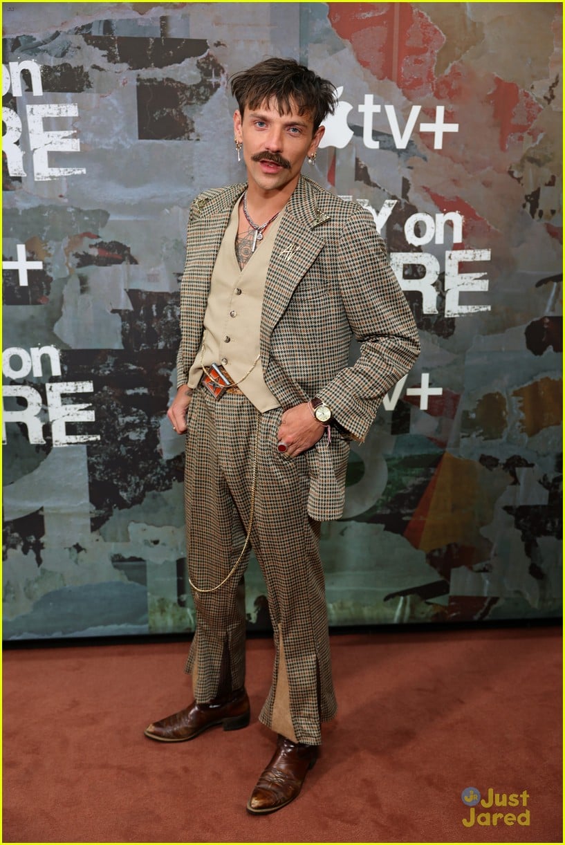 Wyatt Oleff & Chase Sui Wonders Join Co-Stars at 'City on Fire ...