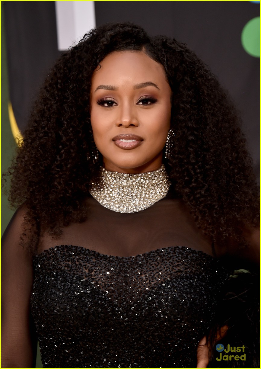 Caleb McLaughlin, Marquis Cook & More Premiere New Movie 'Shooting ...