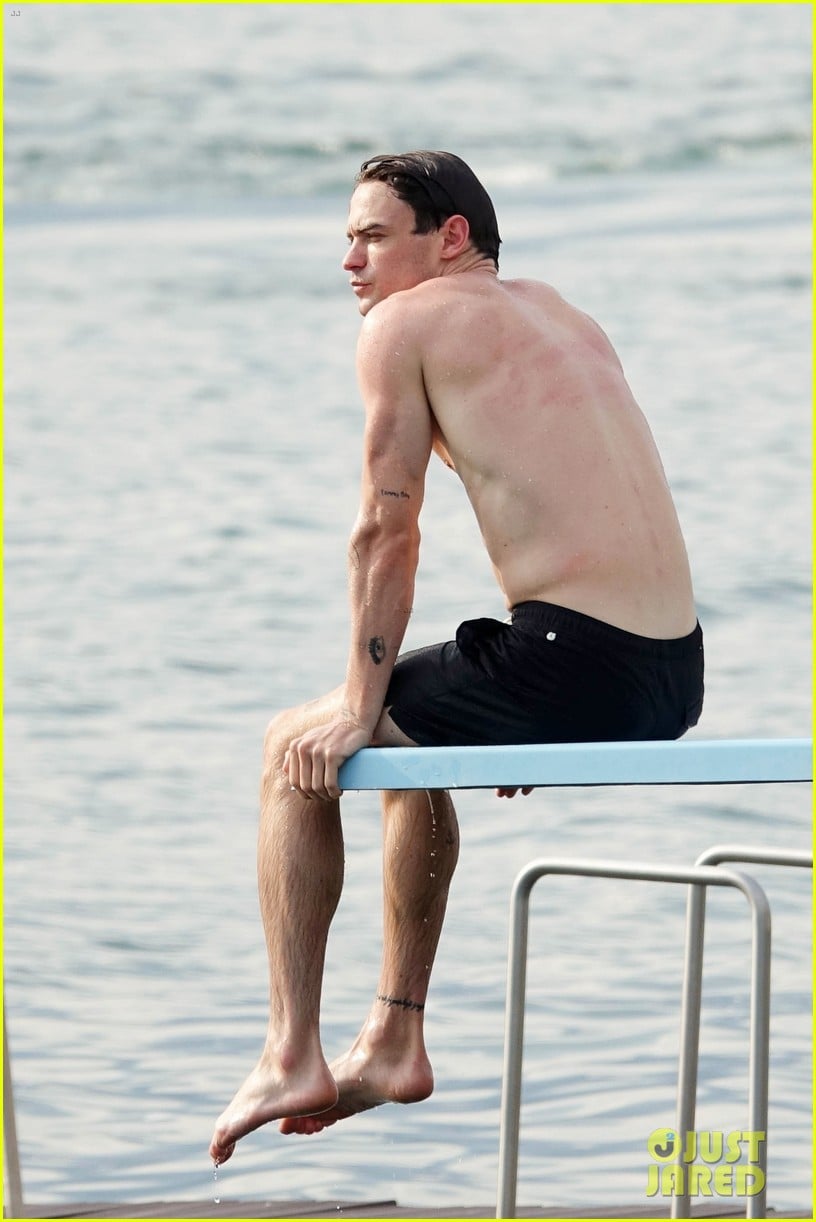 Full Sized Photo Of Thomas Doherty Shirtless In Lake Como 17 Thomas Doherty Soaks Up The Sun