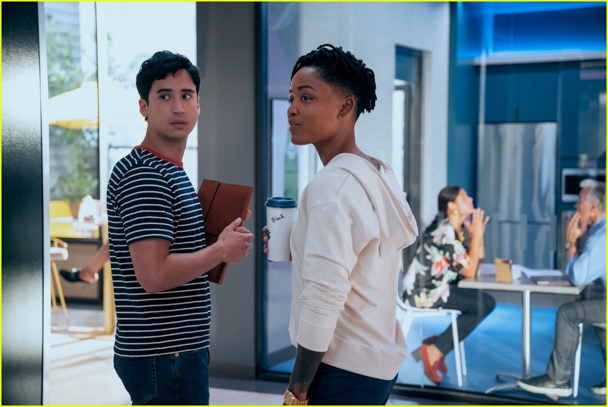 Miss Benny & Kim Cattrall Work Together in Netflix's 'Glamorous ...