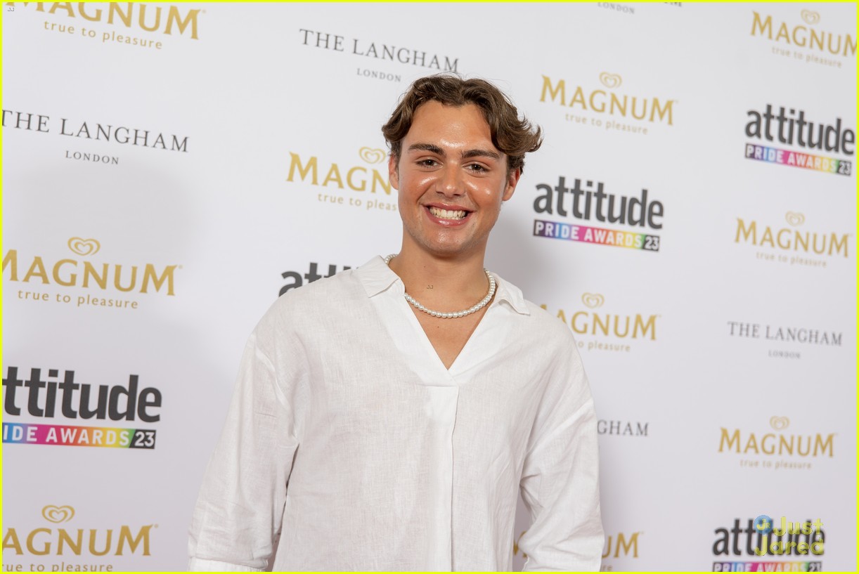 'Heartstopper' Stars Corinna Brown, Kizzy Edgell & More Attend Attitude ...