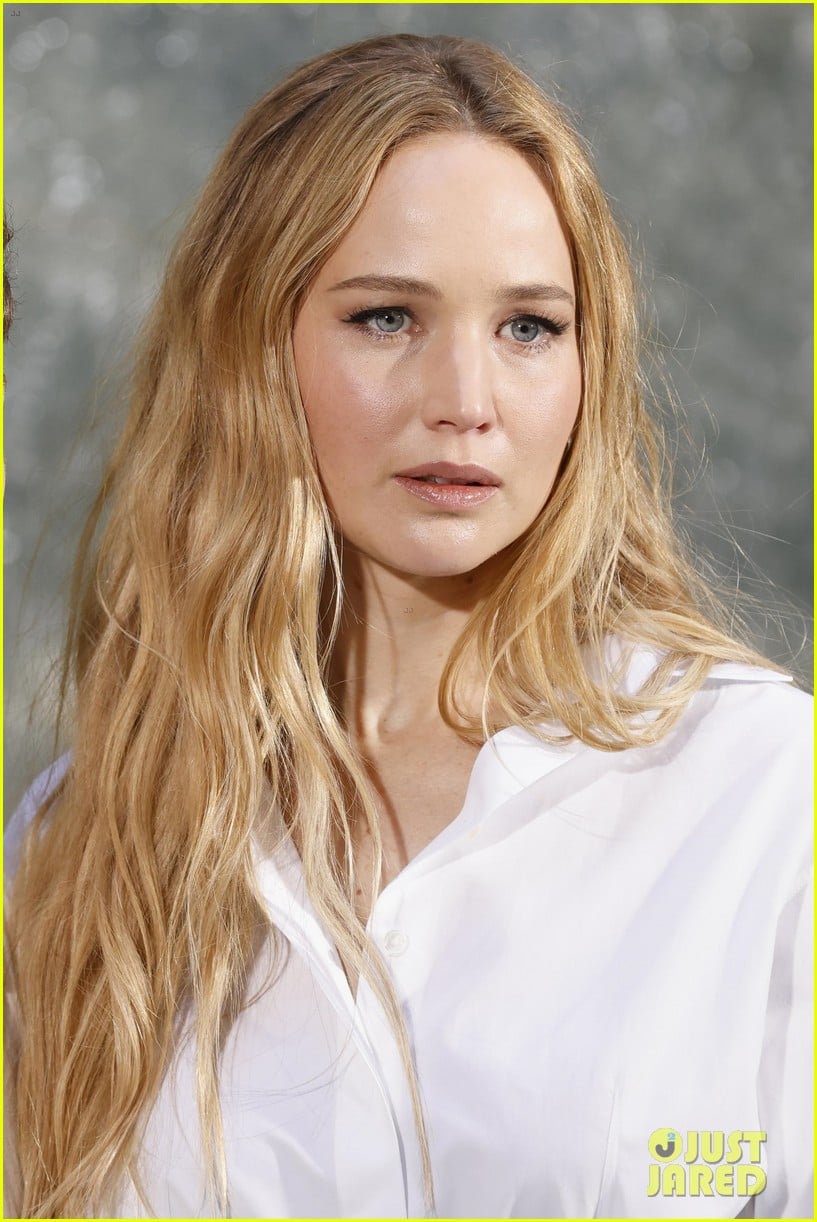 Full Sized Photo of jennifer lawrence no hard feelings madrid 20 ...