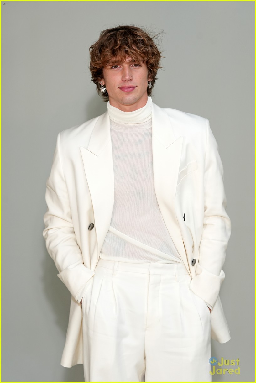 Joe Locke, Manu Rios, Darren Barnet & More Netflix Stars Attend AMI ...