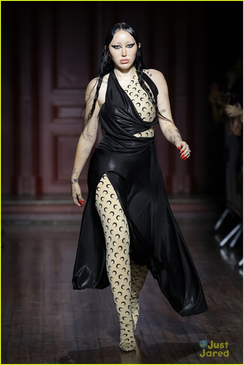 Noah Cyrus Announces Engagement After Walking in Paris Fashion Week ...
