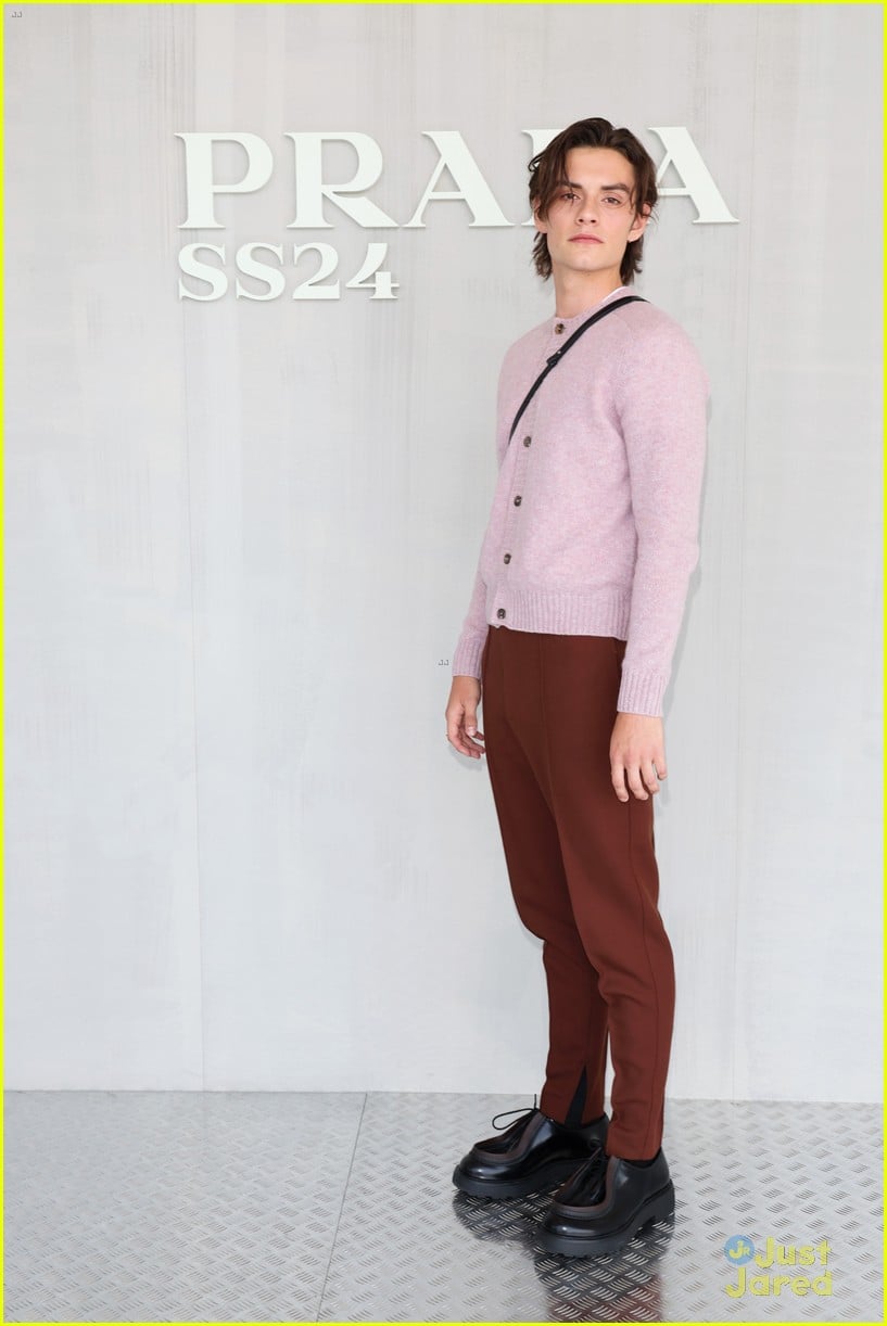 Taylor Zakhar Perez, Troye Sivan & Louis Partridge Sit Front Row at ...