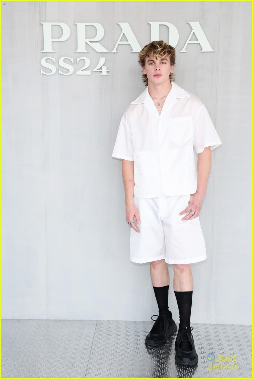 Full Sized Photo of taylor zakhar perez troye sivan louis partridge ...