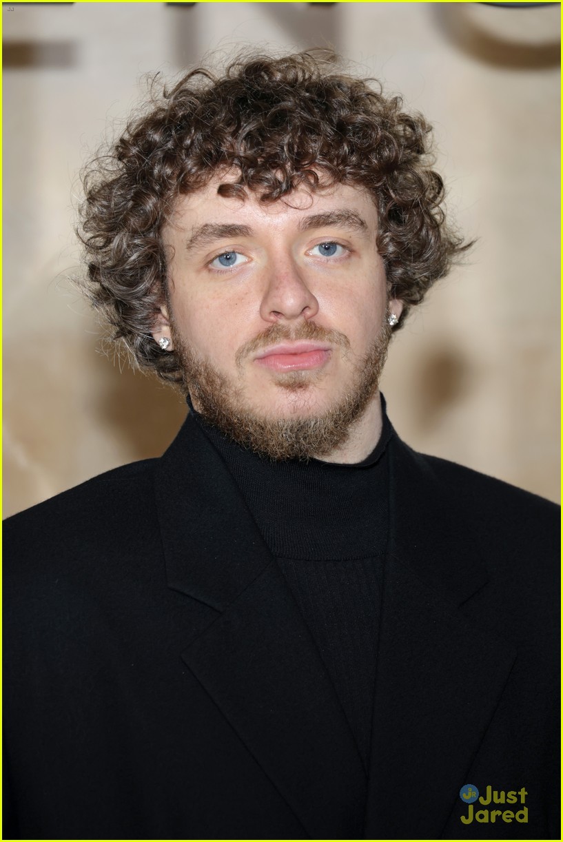 Taylor Zakhar Perez, Xolo Maridueña & More Check Out Givenchy Fashion ...