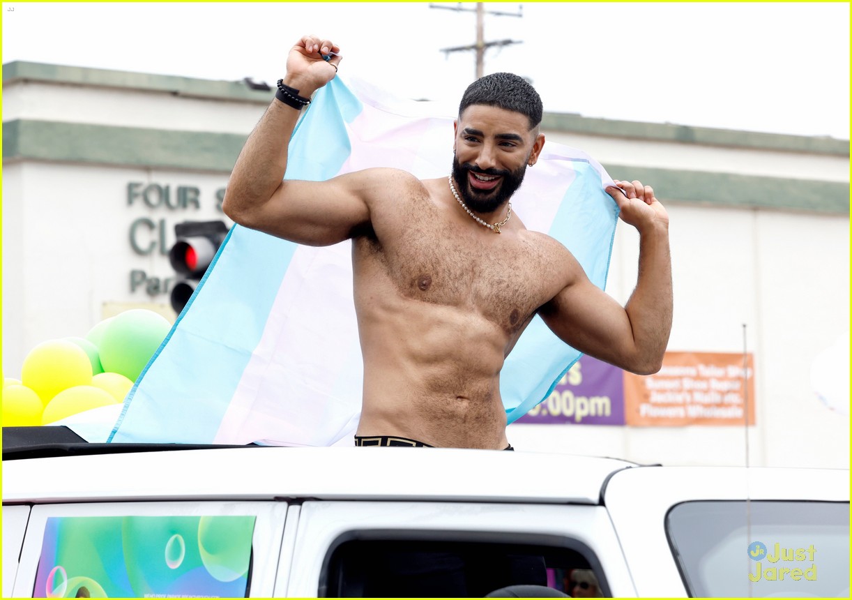 Alexandra Shipp, Melissa McCarthy, Patrick Starrr & More Take Part in ...