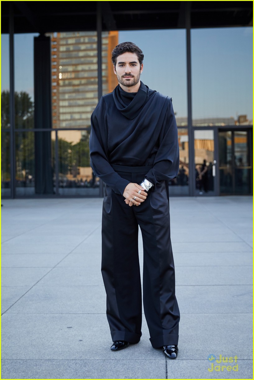 The Little Mermaid's Jessica Alexander, Manu Rios & Jaeden Martell ...