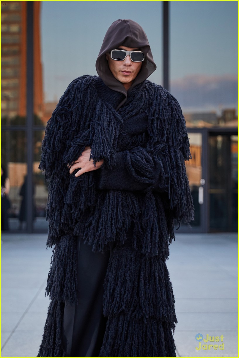 The Little Mermaid's Jessica Alexander, Manu Rios & Jaeden Martell ...